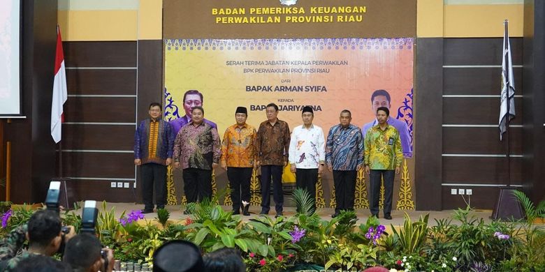 Berita Harian Kepala Bpk Perwakilan Provinsi Riau Terbaru Hari Ini - Kompas.com