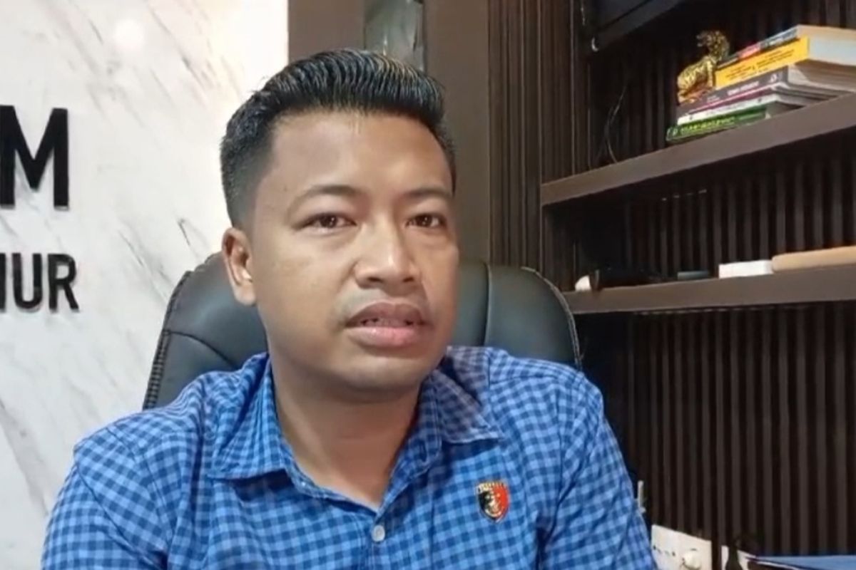 Usai "Live" Syur di TikTok, Wanita Ini Berlindung di Kantor Polisi ...