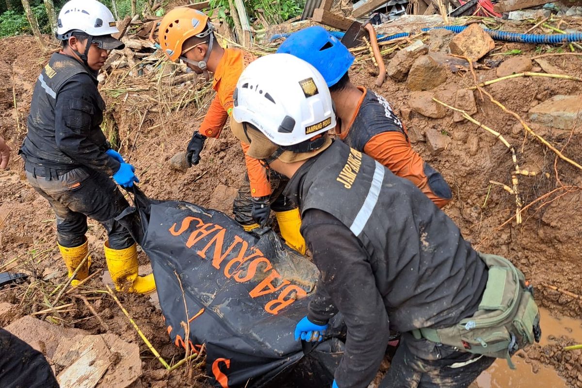 UPDATE Longsor Sukabumi, 1 Korban Hilang Ditemukan Meninggal, 3 Masih Dicari