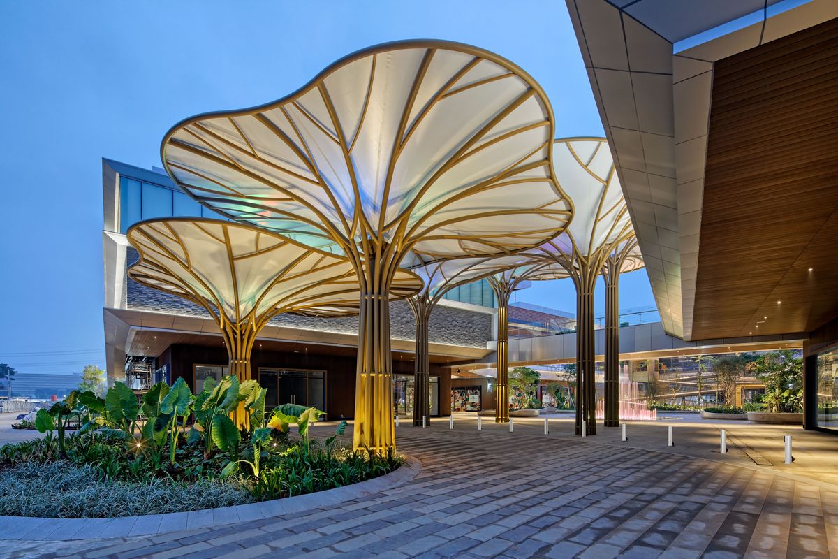 Tak Perlu Jauh-jauh ke Singapura, Ada Surga Belanja di Alam Sutera