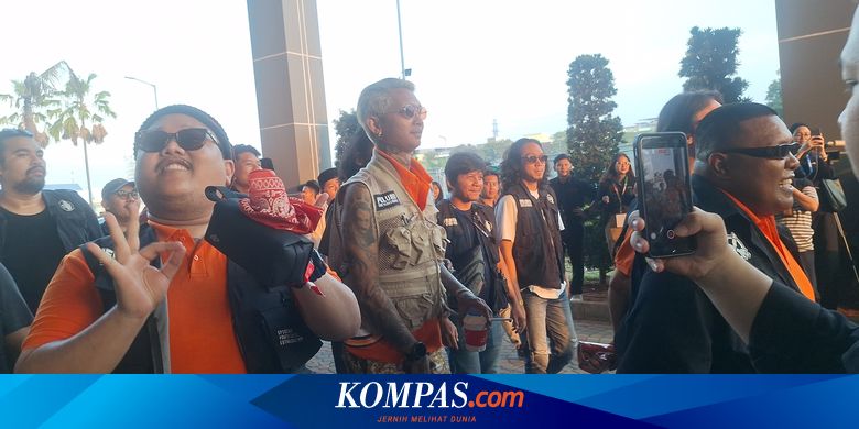 Rapper Young Lex Ikut Dukung Pramono-Rano di Debat Kedua Pilkada di Ancol