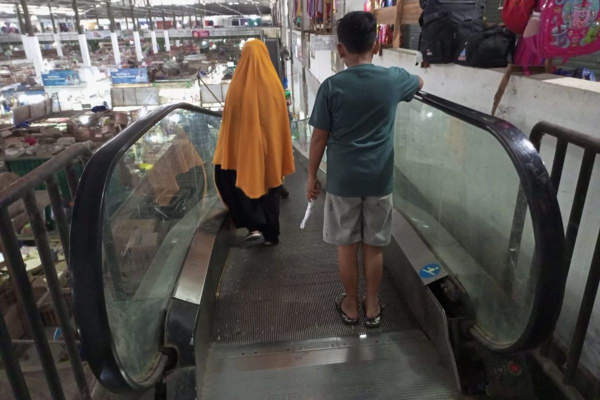 Benarkah Berbahaya Berjalan di Eskalator Mati? Ini Kata Pakar UGM dan ITB
