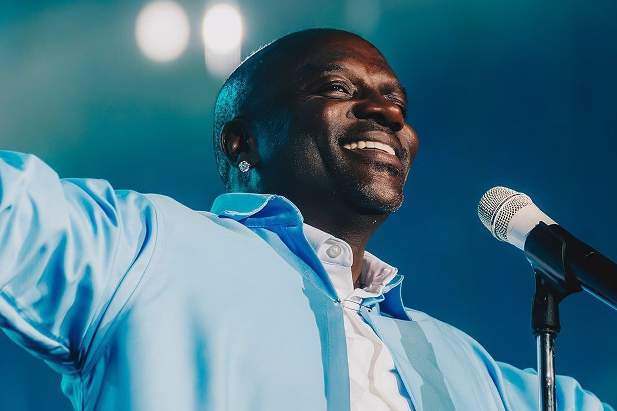 Lirik dan Chord Lagu Beautiful - Akon feat. Colby O’Donis dan Kardinal ...