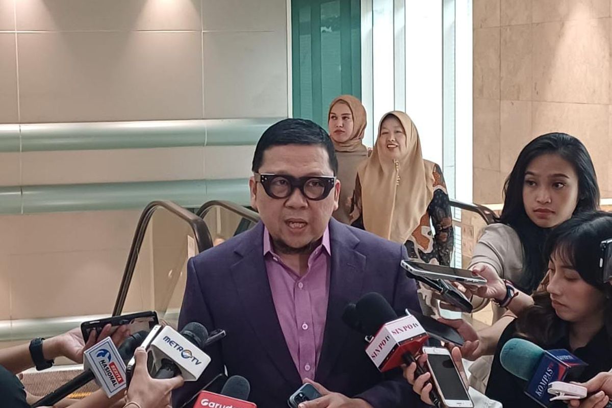 Ketua Komisi II DPR Ralat Pernyataannya soal Evaluasi Kewenangan MK