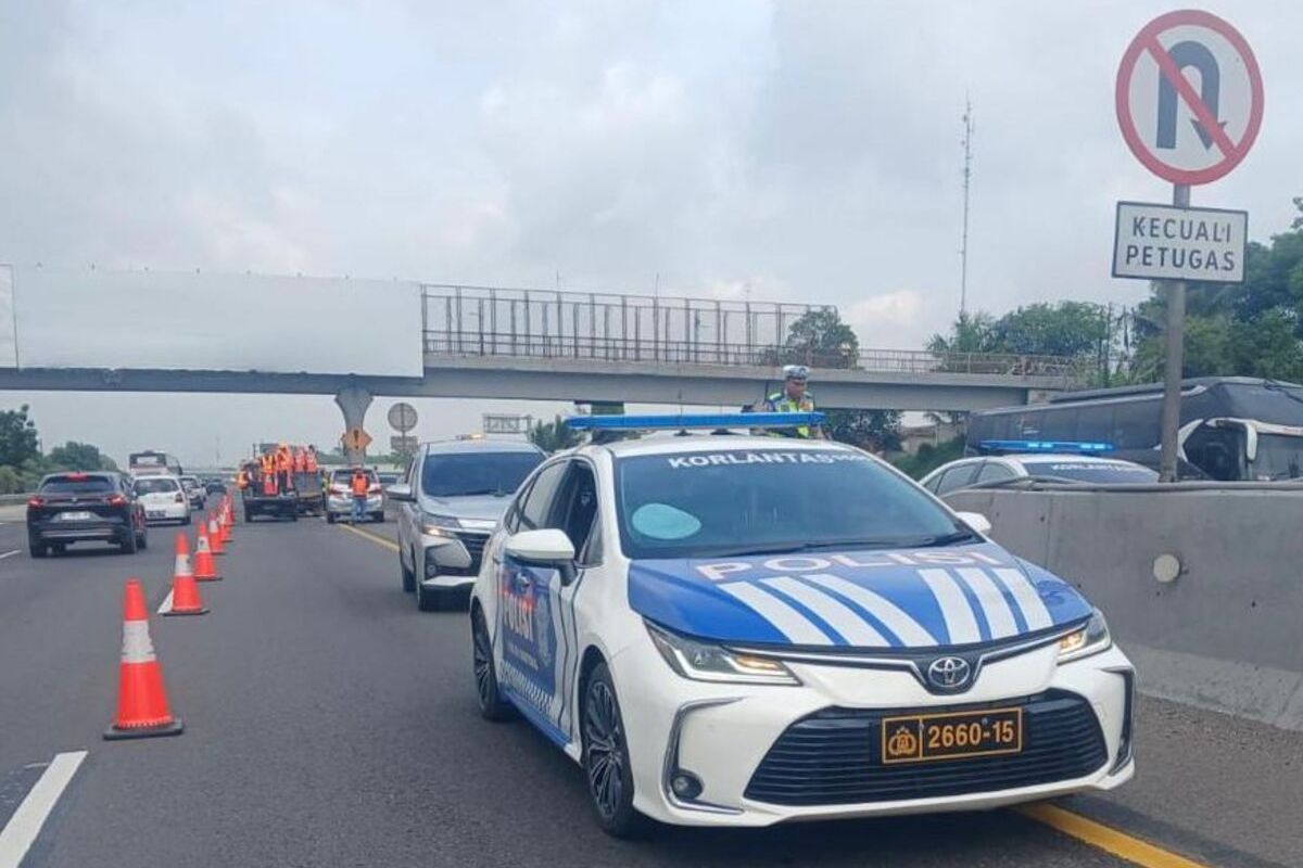 Hari Ini, "Contraflow" Tol Jakarta-Cikampek Diperpanjang hingga Km 65