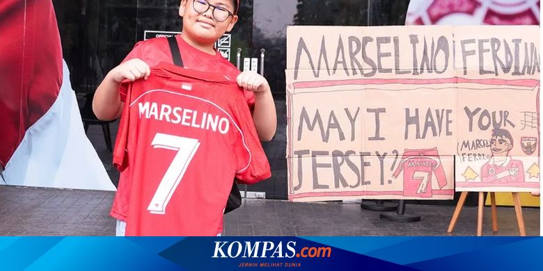 Berakhir Bahagia, Kenneth Dapat Jersey Bersejarah Marselino Ferdinan