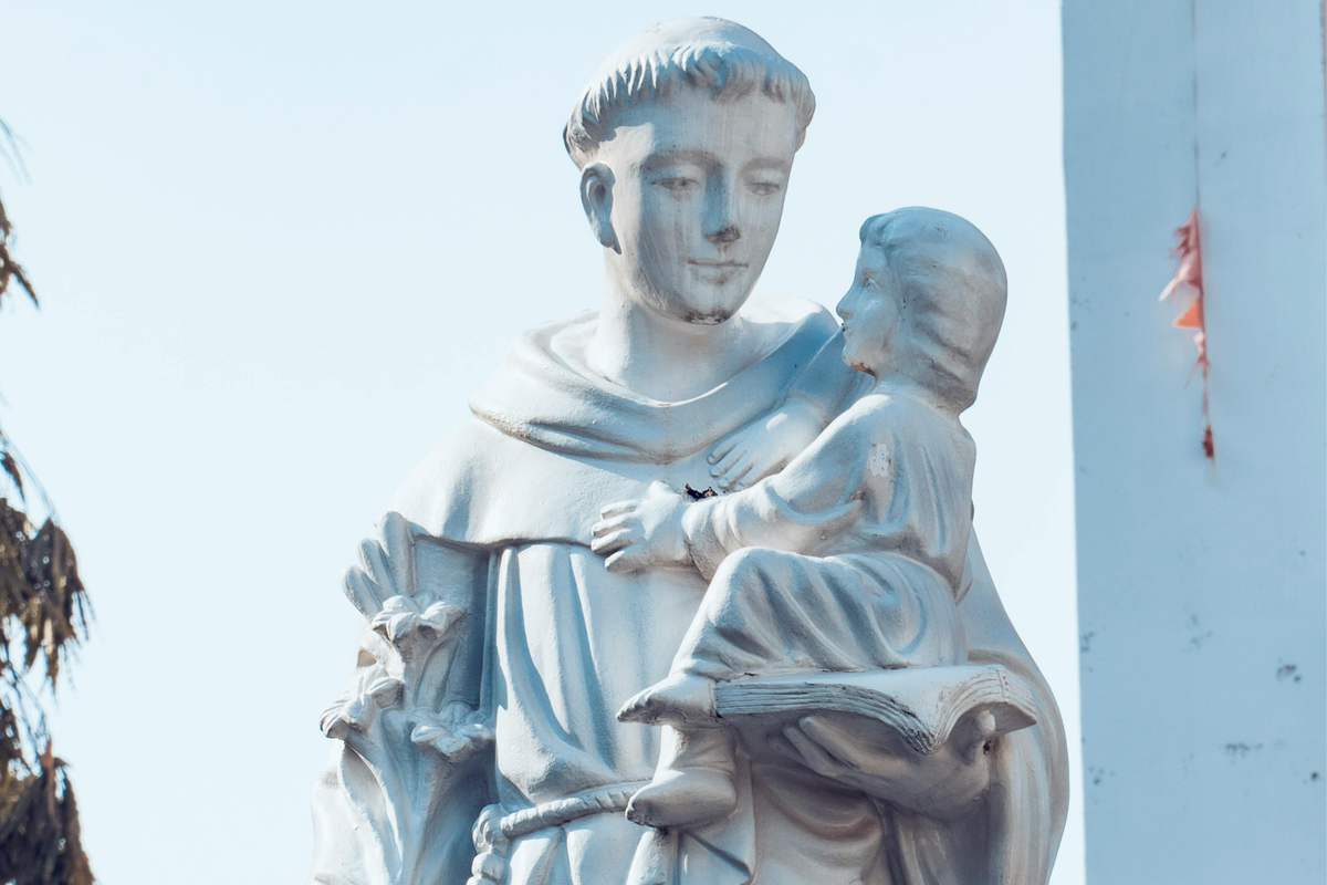 Doa Novena Santo Antonius Padua: Devosi untuk Menemukan yang Hilang
