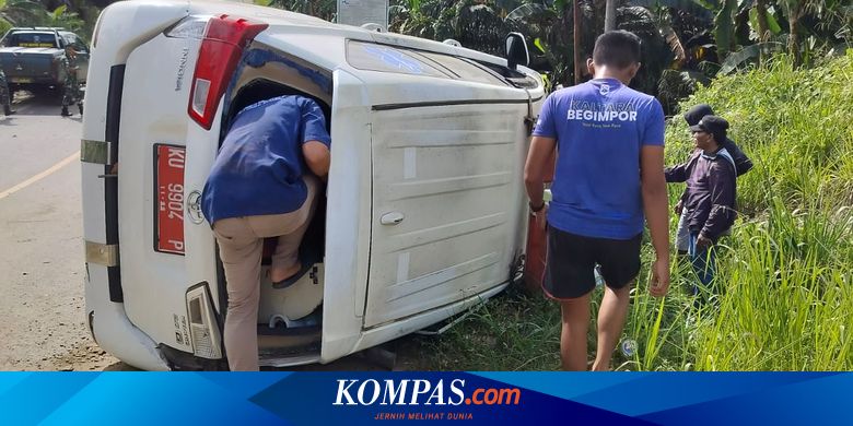 Hindari Pengendara Motor, Ambulans di Sebatik Tabrak Pagar Jembatan dan Terguling