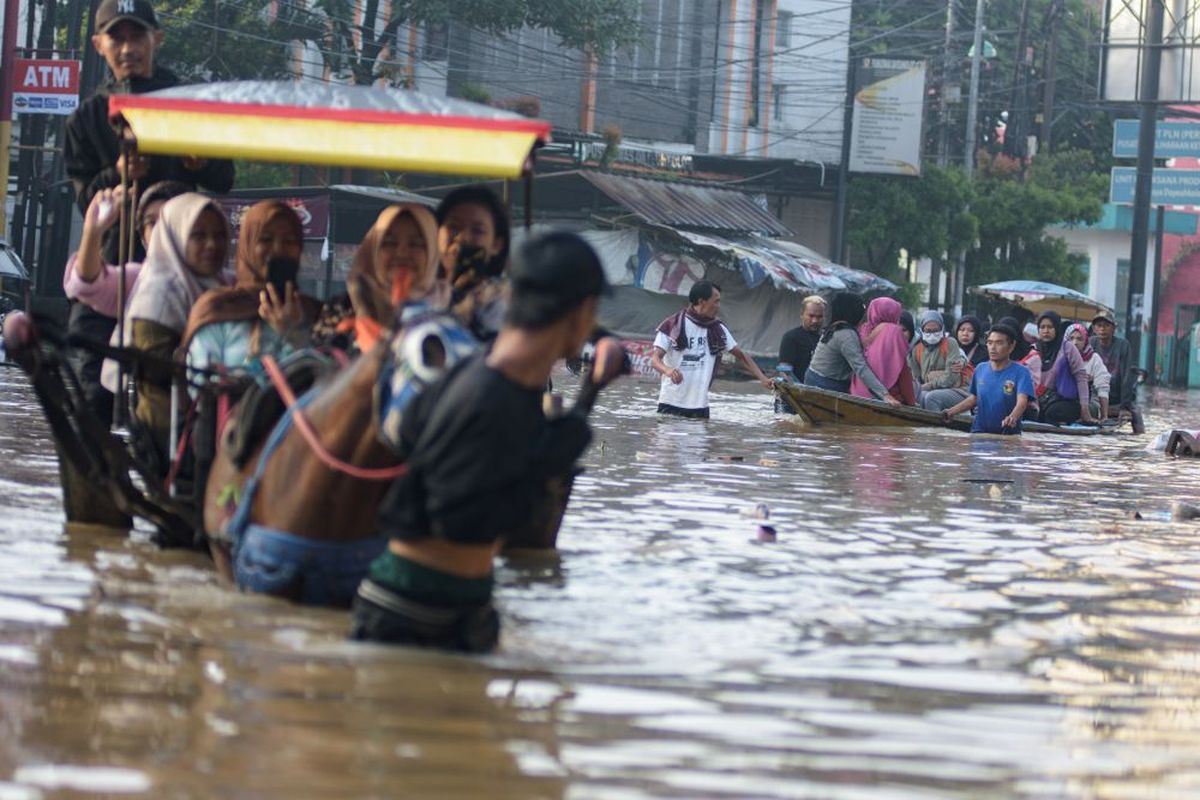 Empat Kecamatan di Kabupaten Bandung Terendam Banjir, Ratusan Warga Mengungsi