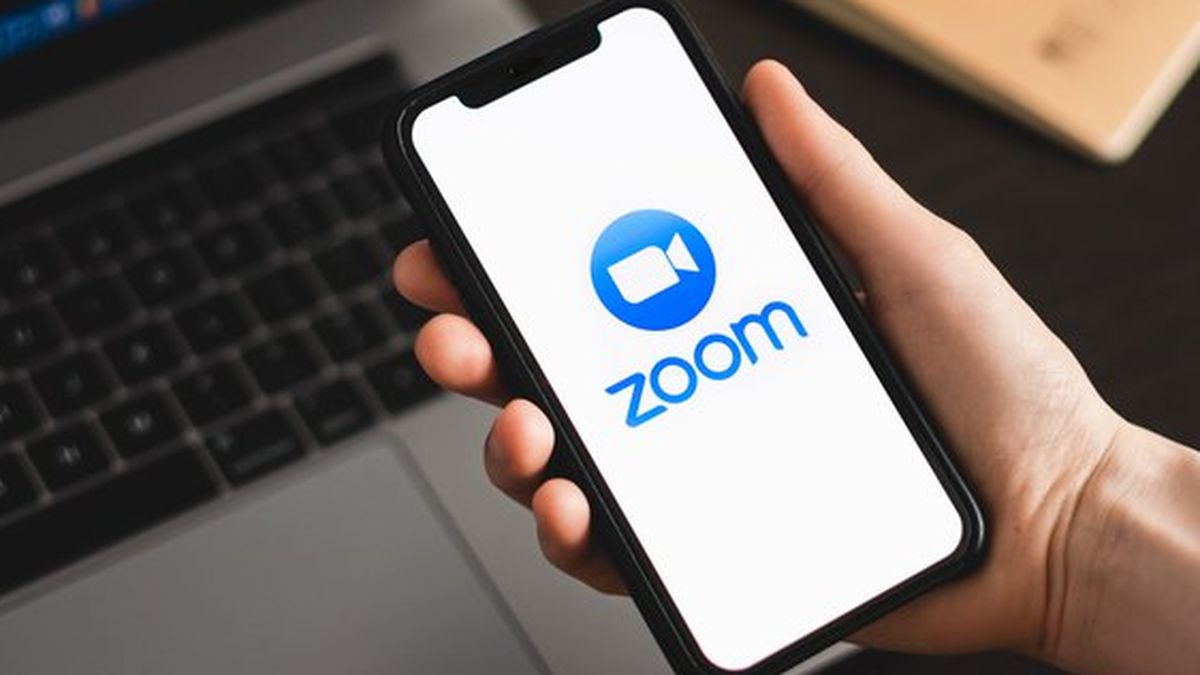 Cara Tampilkan Semua Peserta Zoom Meeting Lewat Ponsel dan Iphone