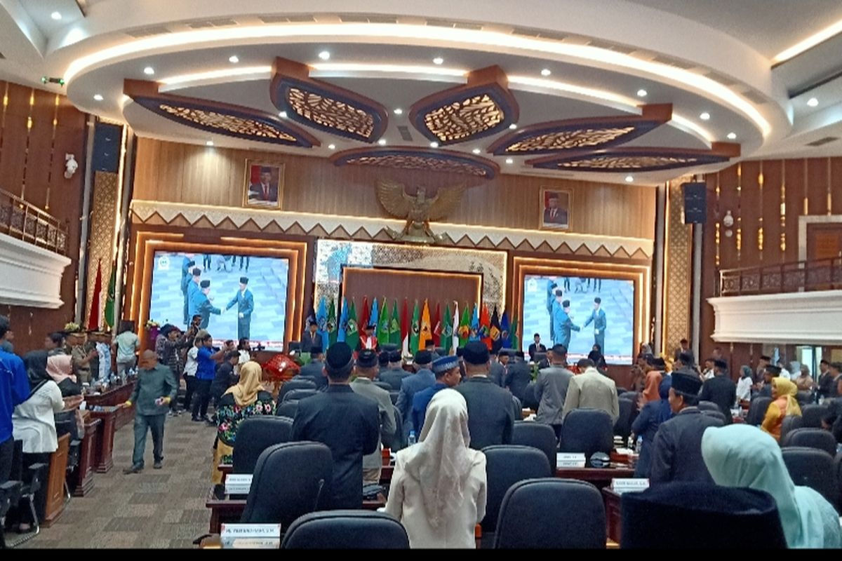 Pimpinan DPRD Sumbar Akhirnya Dilantik, Seluruhnya dari Dapil 1 Kota Padang