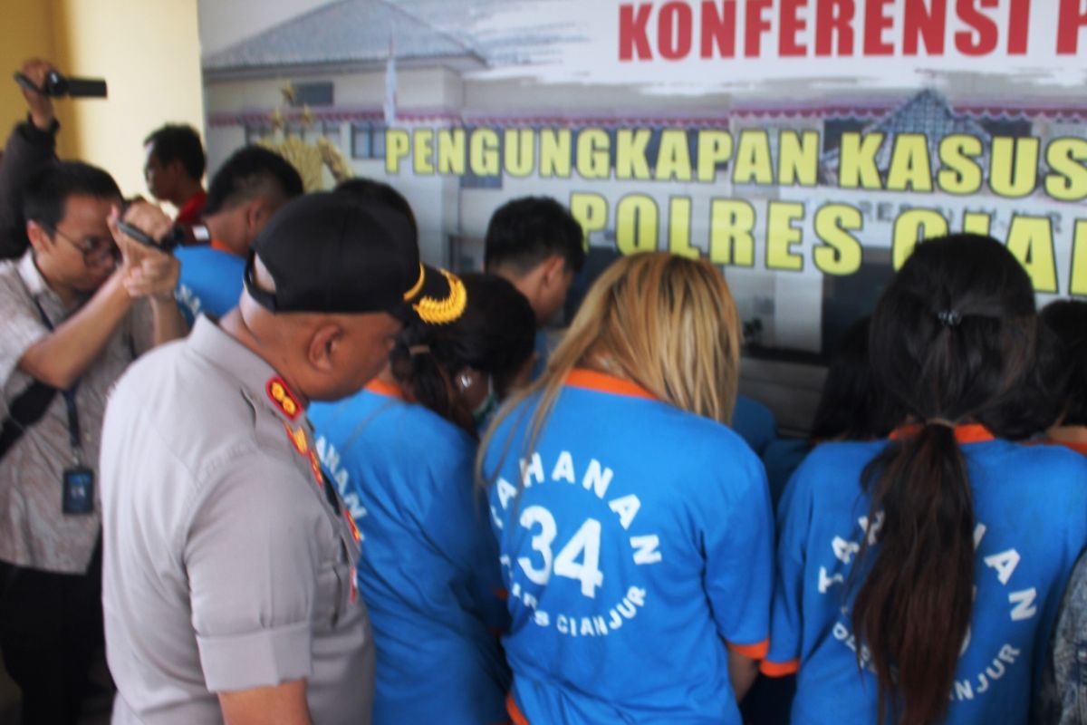 5 Fakta Polisi Bongkar Praktik Prostitusi di Kawasan Puncak Cianjur, Modus Berkeliling Vila ...