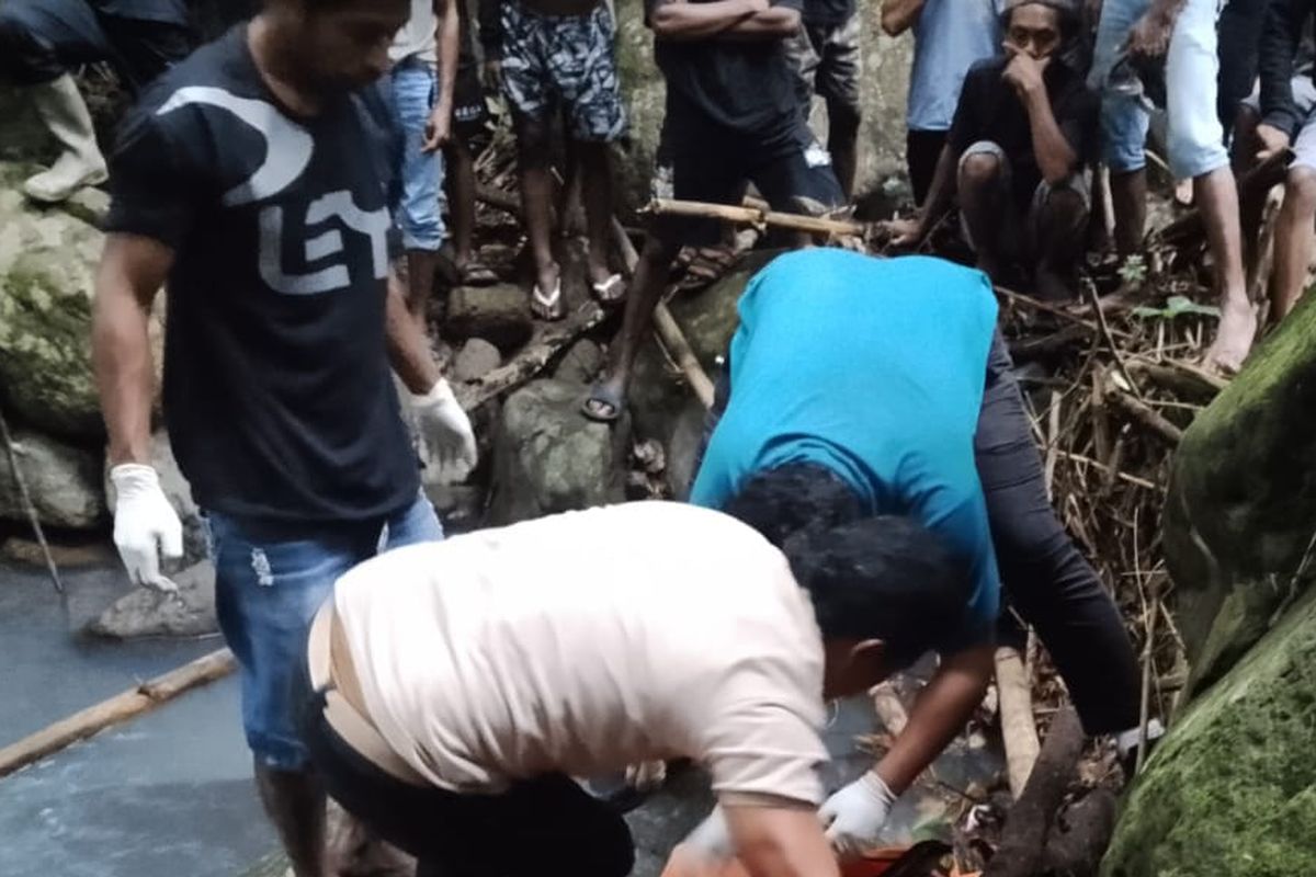 Siswa SMP yang Ditemukan Tewas di Pinggir Sungai Sikka Diduga Dibunuh