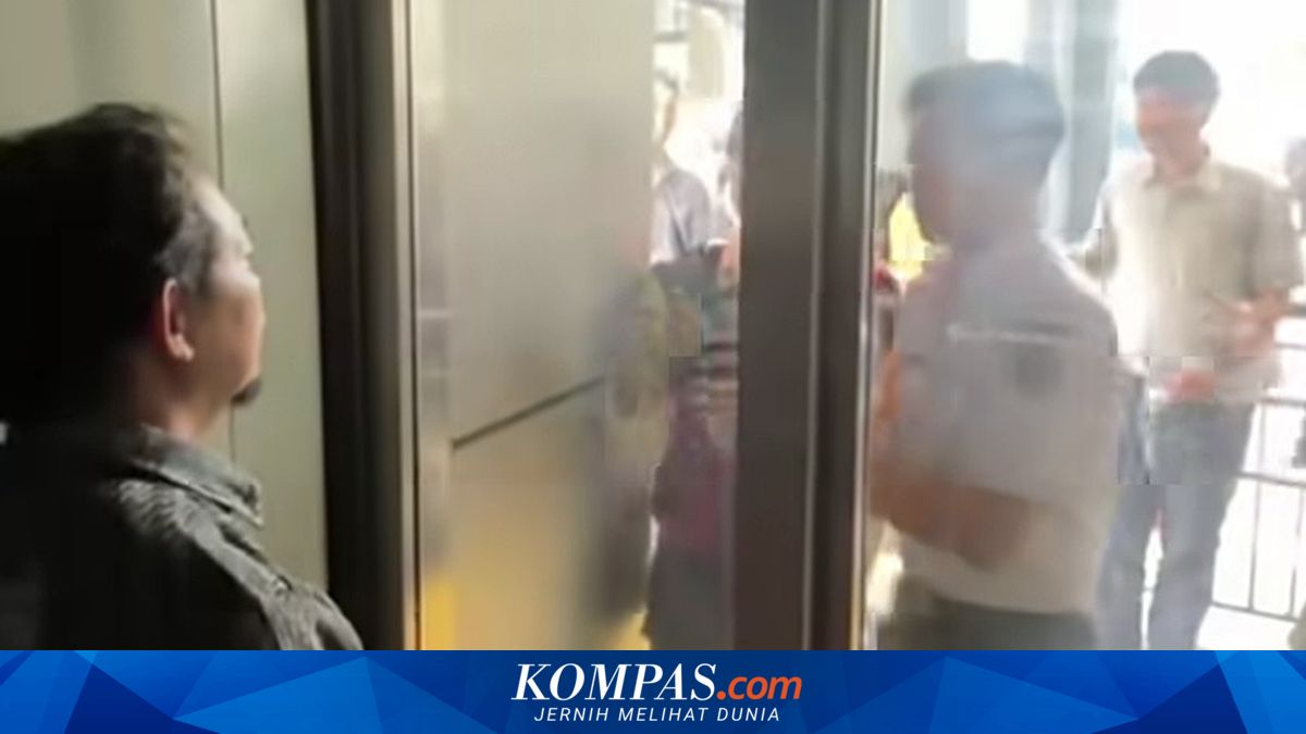 Lift Stasiun LRT Kuningan Sempat Macet, Pengguna Terjebak 2 Menit