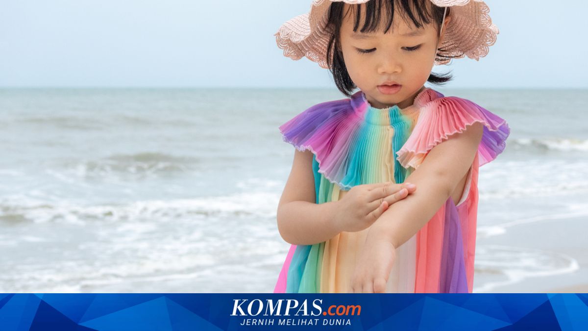 Ini Pentingnya Sunscreen bagi Bayi dan Anak-Anak