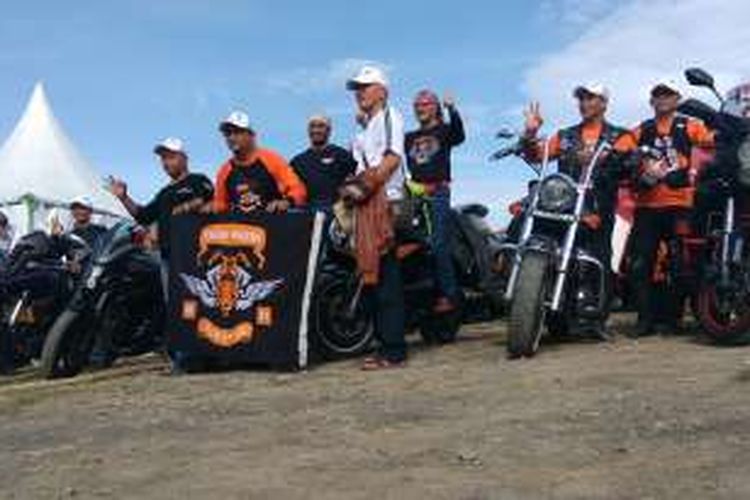 Komunitas "Moge" Sarawak Kunjungi Festival Wonderful Indonesia di Entikong