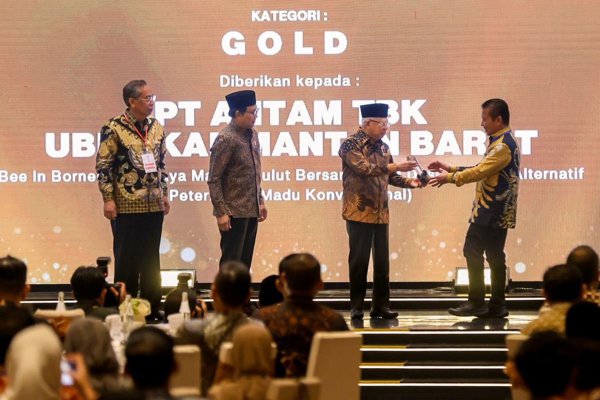 Antam Raih 3 Penghargaan di Ajang CSR dan PDB Award 2024