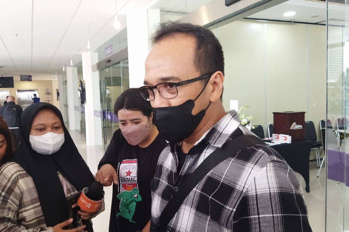 Marsha Aruan Baru Pulang dari Promo Film Ketika Ayahnya Anfal