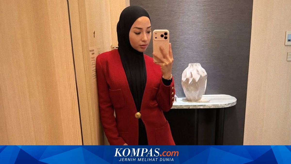 6 Gaya Berhijab Nikita Willy Saat Liburan ke Jepang, Anggun dan Stylish
