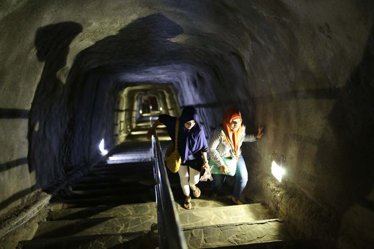 Lokasi, Harga Tiket Masuk, dan Jam Operasional Ngarai Sianok Sumatera ... Lokasi, Harga Tiket Masuk, dan Jam Operasional Ngarai Sianok Sumatera ...