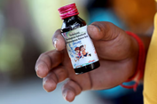Puluhan Anak Meninggal, India Larang Sirup Obat Batuk Dijual Bebas