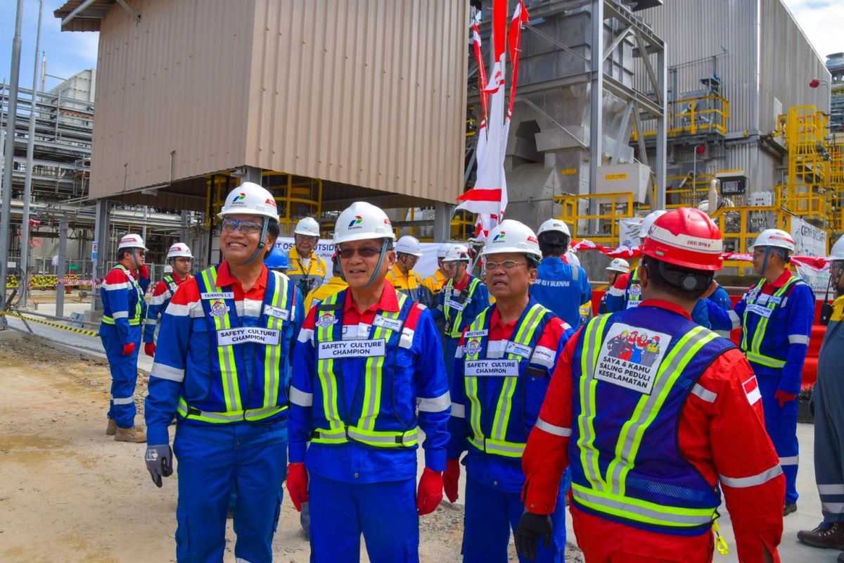 Kilang Minyak Balikpapan Ditargetkan Beroperasi Penuh pada 2025