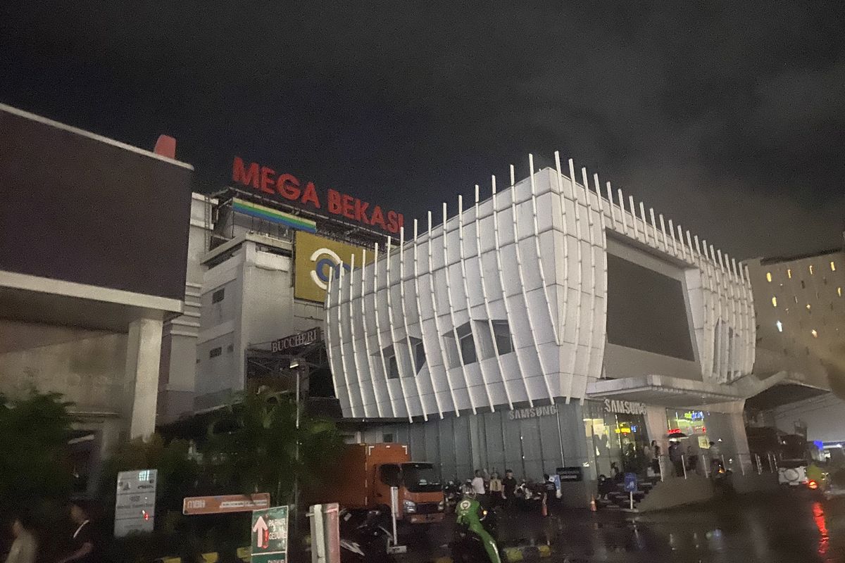 [KLARIFIKASI] Video Perlihatkan Banjir di Mega Bekasi Hypermall, Bukan ...