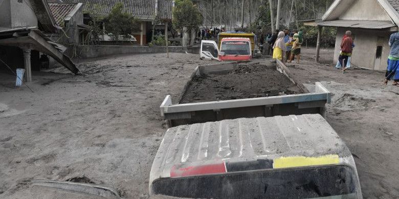 Berita Harian Cerita Gunung Semeru Terbaru Hari Ini - Kompas.com