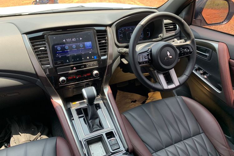 Foto Mengulas Fitur Baru Mitsubishi New Pajero Sport