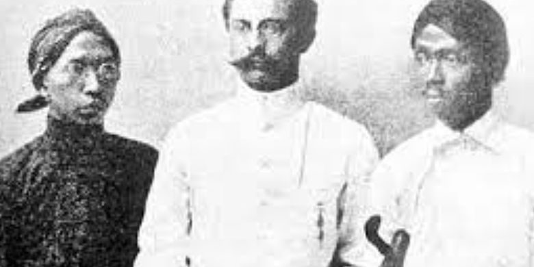 Berita Harian Latar Belakang Indische Partij Terbaru Hari Ini - Kompas.com