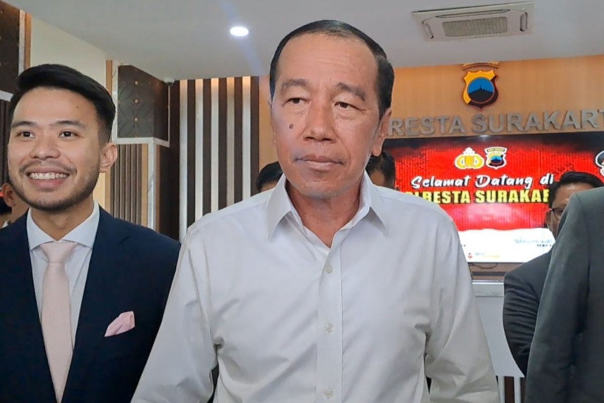 Jokowi Dicecar Penyidik soal Foto Ijazah di Medsos hingga Dosen Pembimbing Skripsi, Ini Jawabannya