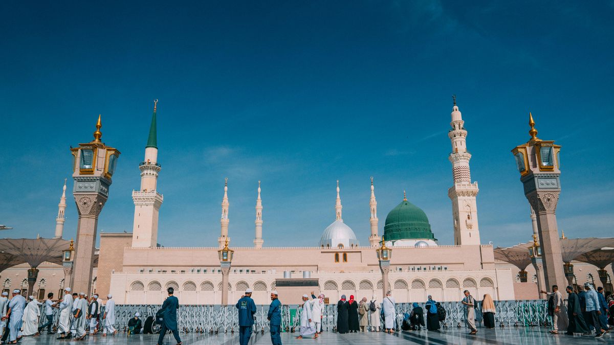 Bacaan Sholawat Tarhim: Arab, Latin, dan Terjemahannya
