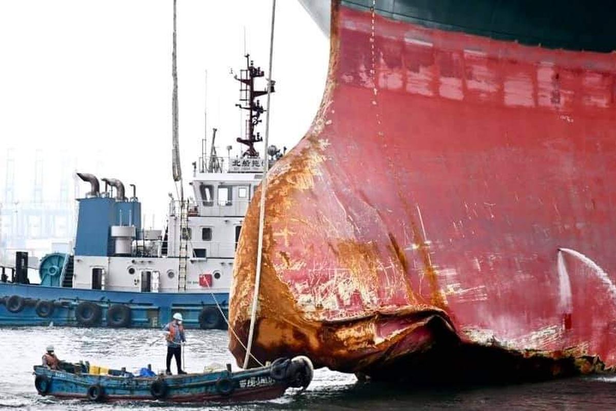 Kapal Kargo MV Glory Kandas di Terusan Suez, Bawa Jagung dari Ukraina ...
