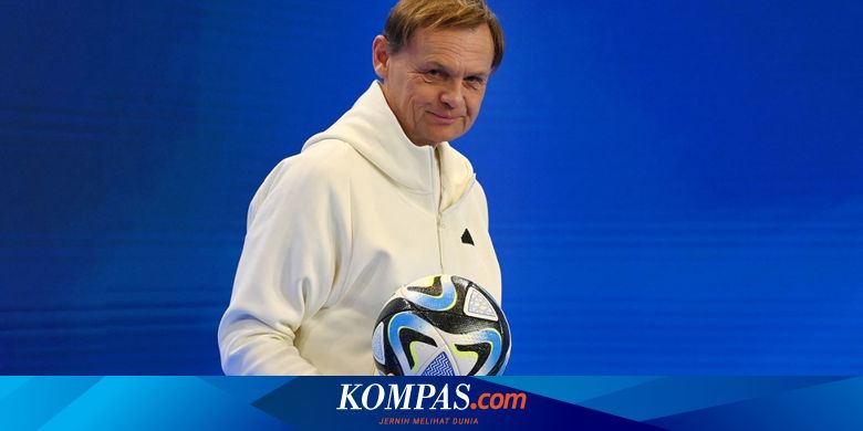 CEO Adidas Bjørn Gulden: Kami Tak Akan Jual Sepatu Yeezy "Tanpa Merek"