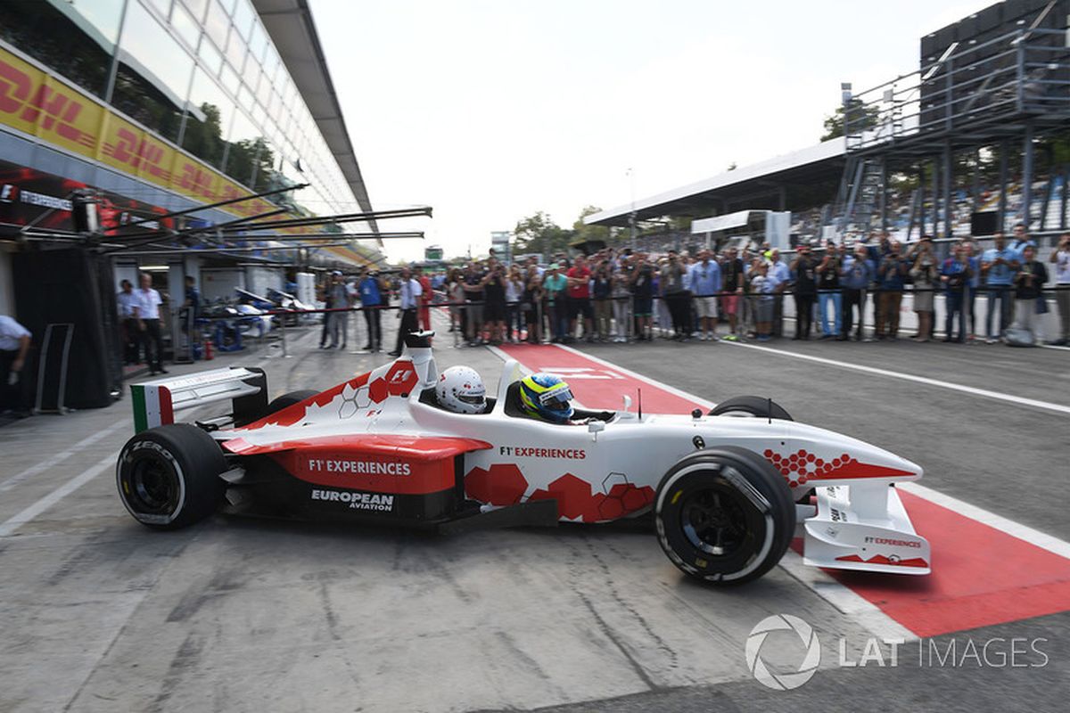 MRT06 Manor Racing Mau Jadi Mobil Wisata