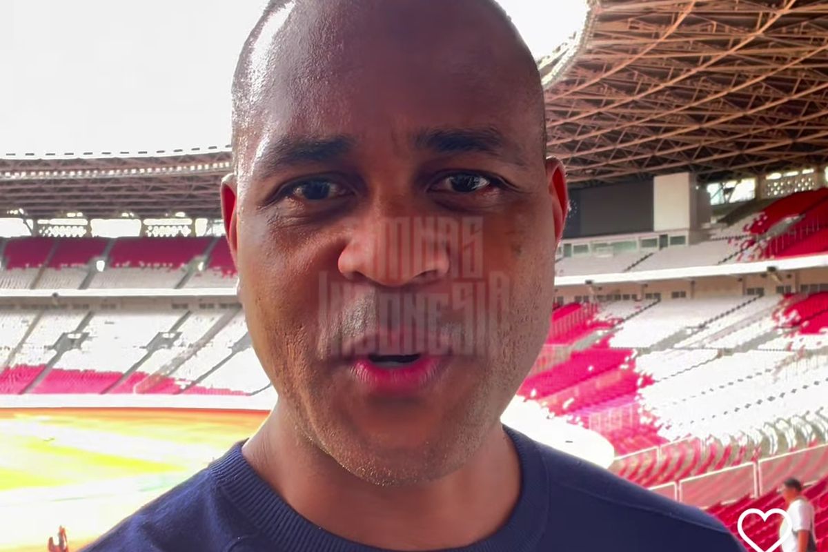 Patrick Kluivert Beri Pesan ke Suporter Garuda dari Dalam SUGBK