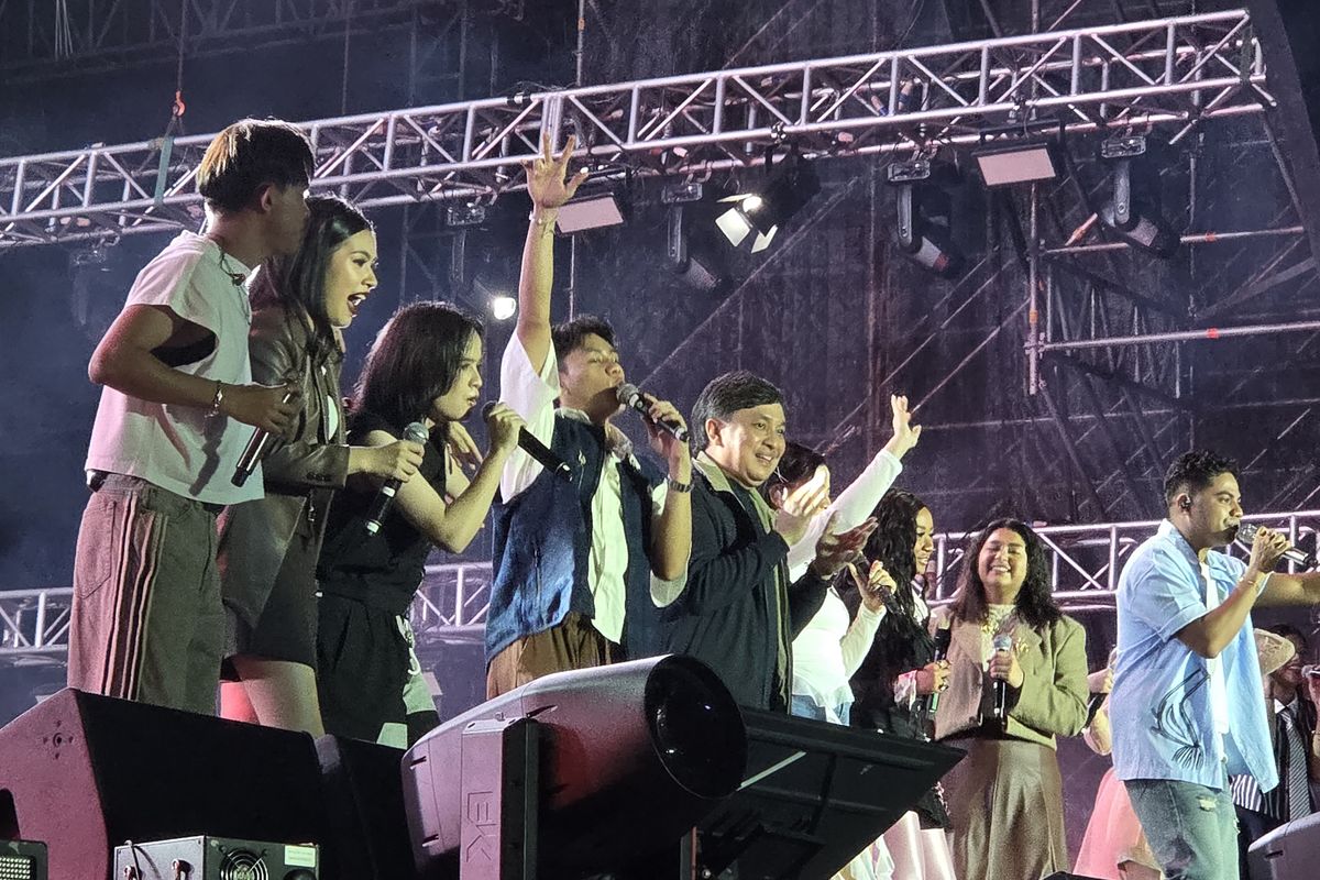 Yovie Widianto Gandeng Top 10 Indonesian Idol 2025 di Panggung Synchronize