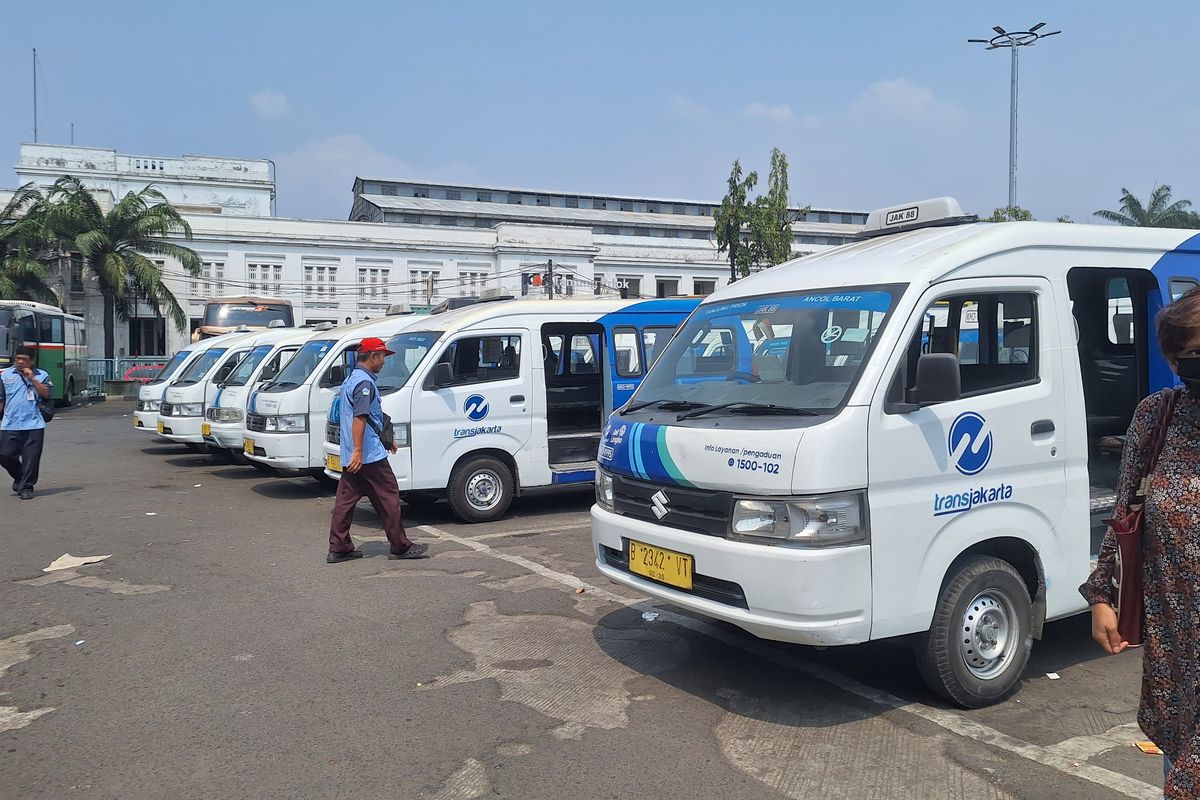 Ingin Gabung Jaklingko, Para Sopir Angkot di Jakut Desak Heru Budi ...