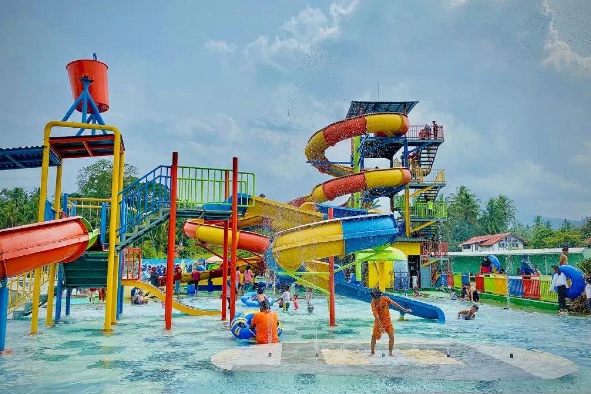 Batang Tabik Waterpark Payakumbuh: Daya Tarik, Harga Tiket, dan Jam Buka