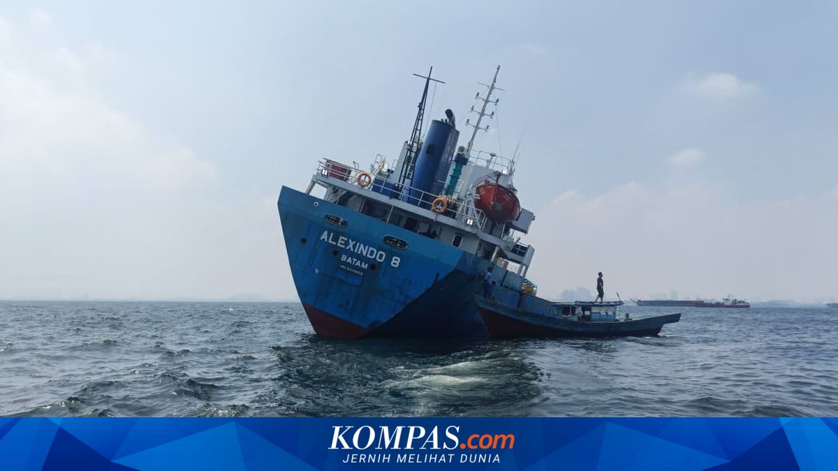 Kapal Bermuatan Sembako Kecelakaan di Perairan Kepulauan Seribu
