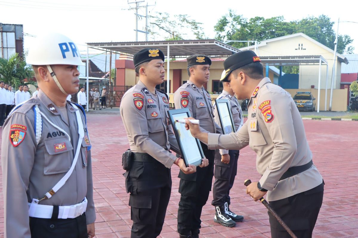 Jadi Pemakai dan Pengedar Narkoba, 2 Anggota Polisi di Polres Sumbawa Dipecat