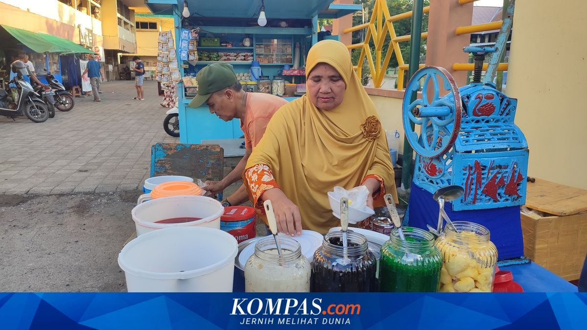 Ngabuburit di Kota Tua Ampenan: Sarimuke, Sate Ikan, dan Ebatan Jadi ...