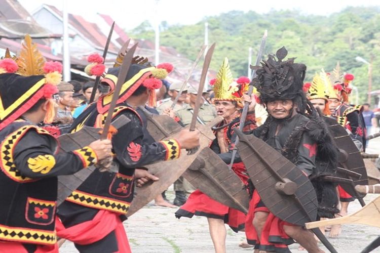 Berkunjung ke Desa Bawomataluo, Tempat Lahirnya Pelompat Batu Nias