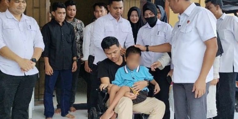 Berita Harian Bocah-10-tahun-di-riau-disiksa-ayah-tiri Terbaru Hari Ini ... Berita Harian Bocah-10-tahun-di-riau-disiksa-ayah-tiri Terbaru Hari Ini ...