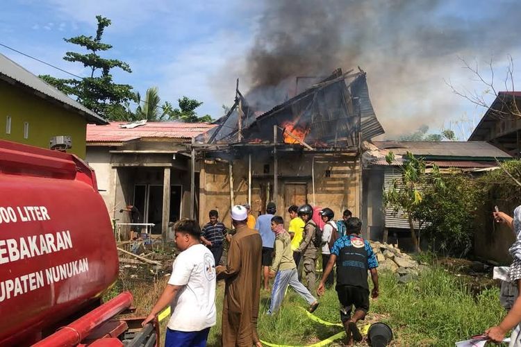 Berita Terkini Harian Kebakaran-rumah-di-sebatik-akibat-korsleting-listrik Terbaru Hari Ini ...