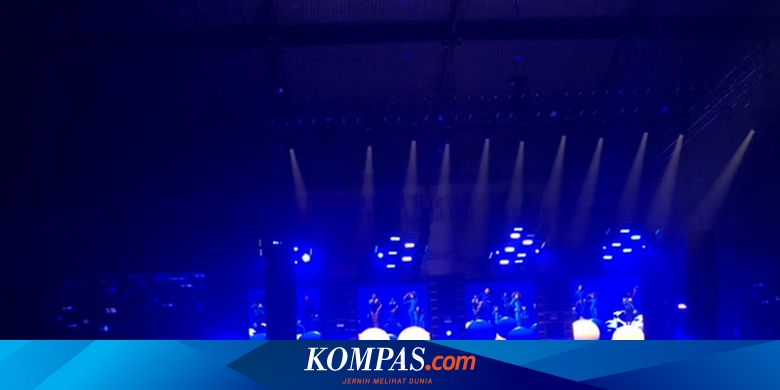 Buka Konser dengan Lagu Starlight, Westlife Ajak Penonton Nyanyi Bersama