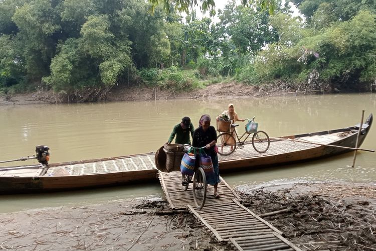 Berita Terkini Harian Kisah Pengemudi Getek Kayu Terbaru Hari Ini ...