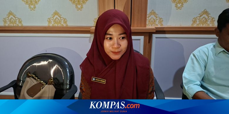 Viral Guru Potong Seragam Siswa di Sragen, Ternyata Ada yang Menyuruh Memotong