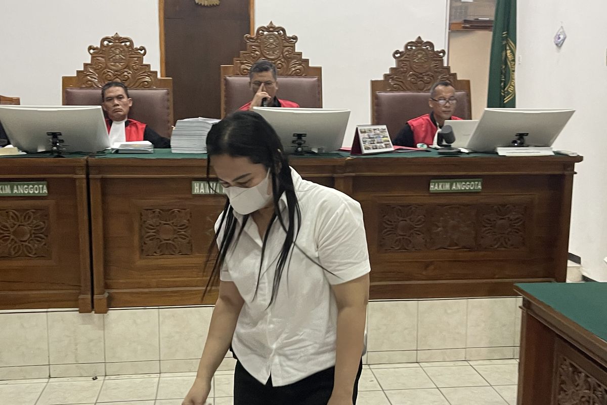 Istri Makelar Judol Kominfo Panggil Suaminya dengan Sebutan "Dewa Zeus"