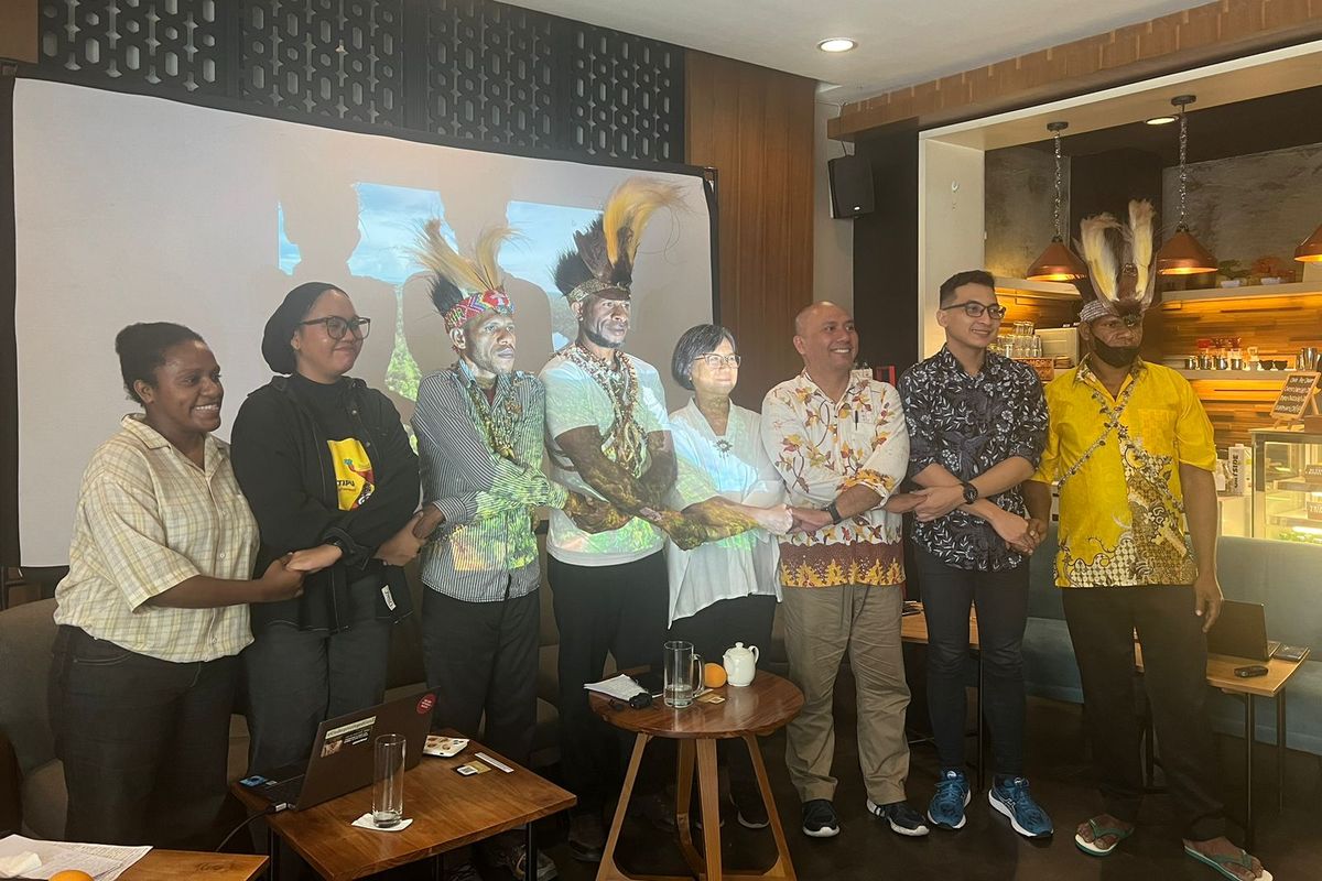 Perwakilan Suku Awyu Minta Intervensi PTUN Jakarta, Bagaimana ...